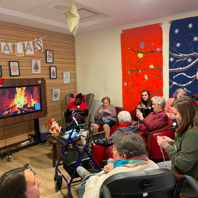 4 idées d’animation Ehpad à faire à Noël avec vos résidents